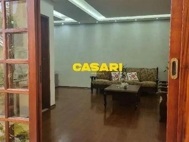 Casa / Sobrado para Venda em São Bernardo do Campo/SP Jardim Hollywood 4 Quartos