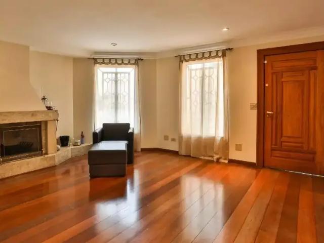 Casa / Sobrado para Venda em São Bernardo do Campo/SP Nova Petrópolis 4 Quartos