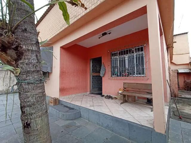Casa / Sobrado para Venda em São Gonçalo/RJ Mutondo 3 Quartos