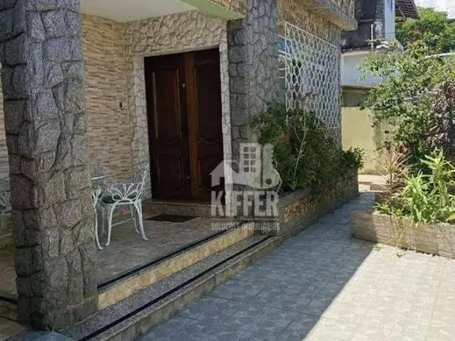 Casa / Sobrado para Venda em São Gonçalo/RJ Mutondo 3 Quartos