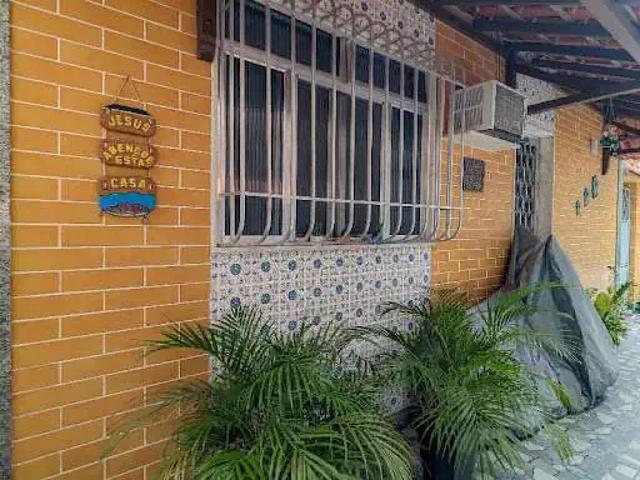 Casa / Sobrado para Venda em São Gonçalo/RJ Mutuá 3 Quartos