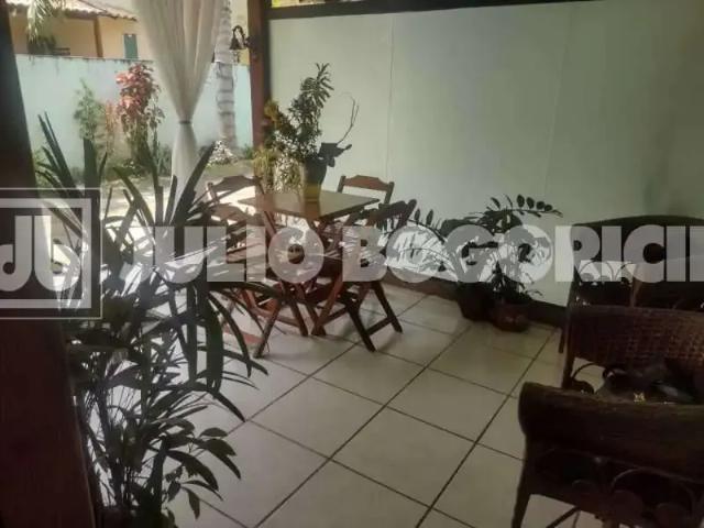Casa / Sobrado para Venda em São Gonçalo/RJ Maria Paula 2 Quartos