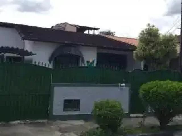 Casa / Sobrado para Venda em São Gonçalo/RJ Maria Paula 3 Quartos