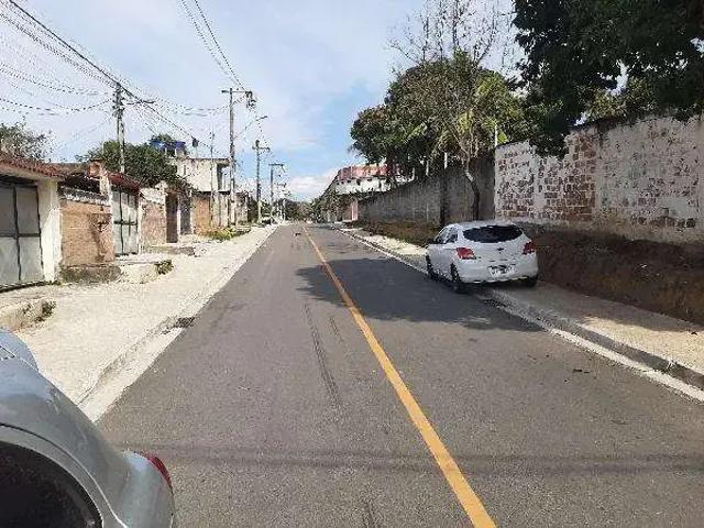 Casa / Sobrado para Venda em São Gonçalo/RJ Monjolos 1 Quartos
