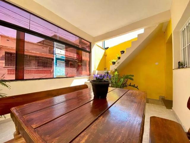 Casa / Sobrado para Venda em São Gonçalo/RJ Neves 2 Quartos