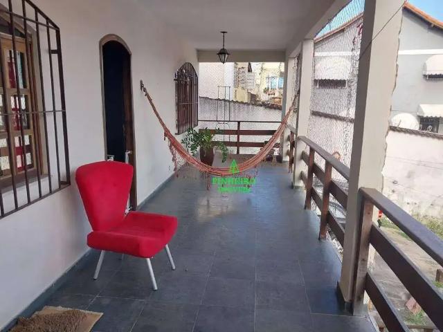 Casa / Sobrado para Venda em São Gonçalo/RJ Neves 4 Quartos