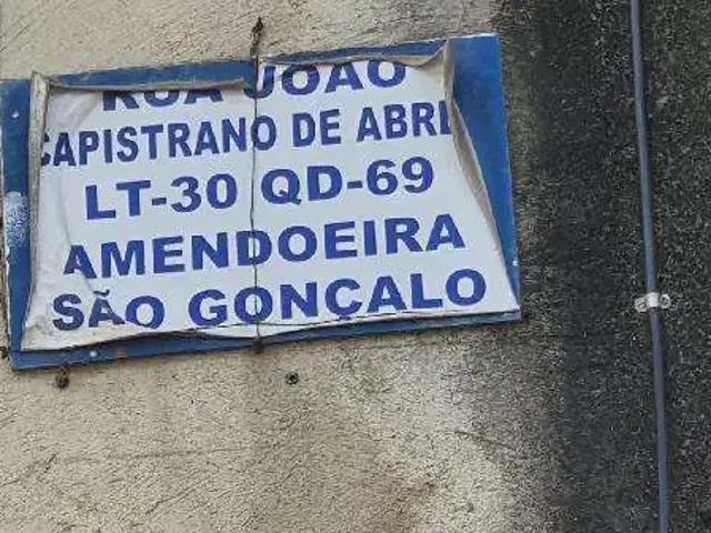 Casa / Sobrado para Venda em São Gonçalo/RJ Amendoeira 1 Quartos
