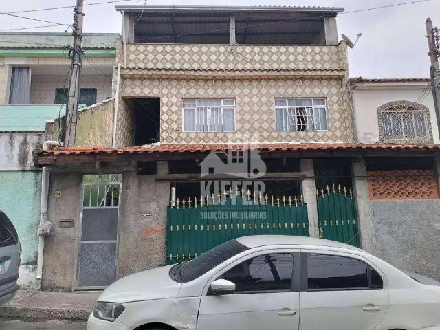Casa / Sobrado para Venda em São Gonçalo/RJ Amendoeira 5 Quartos