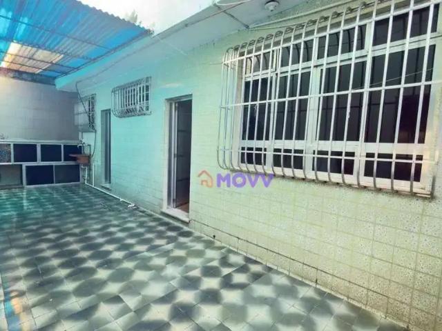Casa / Sobrado para Venda em São Gonçalo/RJ Barreto 3 Quartos