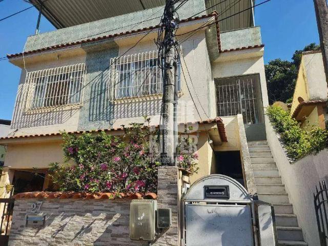 Casa / Sobrado para Venda em São Gonçalo/RJ Barro Vermelho 3 Quartos