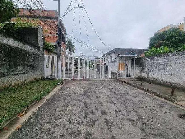 Casa / Sobrado para Venda em São Gonçalo/RJ Boaçu 3 Quartos