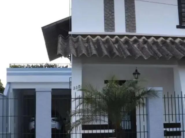 Casa / Sobrado para Venda em São Gonçalo/RJ Centro 5 Quartos