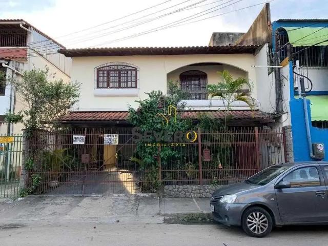 Casa / Sobrado para Venda em São Gonçalo/RJ Centro 3 Quartos