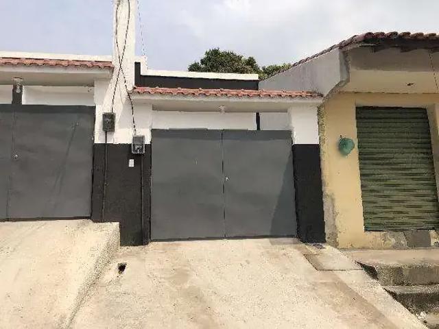 Casa / Sobrado para Venda em São Gonçalo/RJ Coelho
