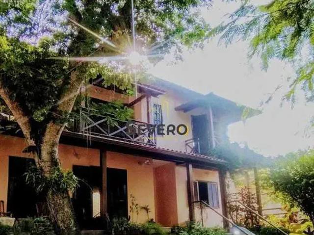 Casa / Sobrado para Venda em São Gonçalo/RJ Colubande 4 Quartos
