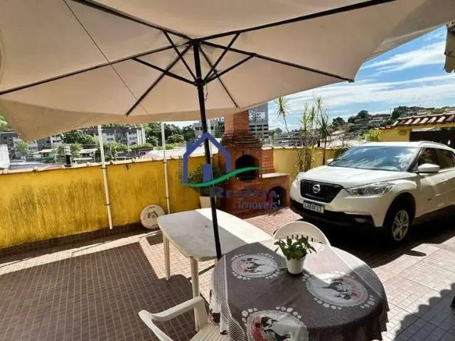 Casa / Sobrado para Venda em São Gonçalo/RJ Colubande 2 Quartos