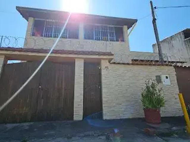 Casa / Sobrado para Venda em São Gonçalo/RJ Colubande 2 Quartos