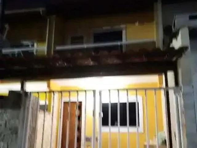Casa / Sobrado para Venda em São Gonçalo/RJ Colubande 2 Quartos