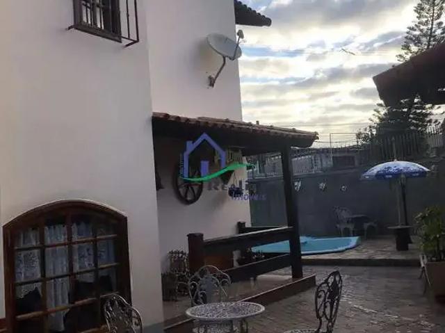 Casa / Sobrado para Venda em São Gonçalo/RJ Colubande 3 Quartos