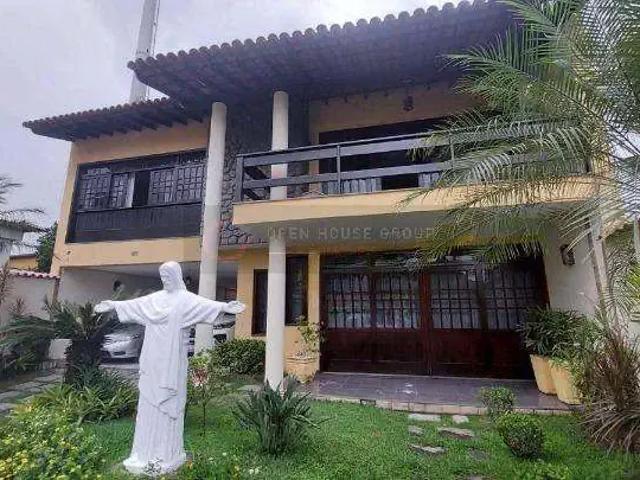 Casa / Sobrado para Venda em São Gonçalo/RJ Colubande 3 Quartos