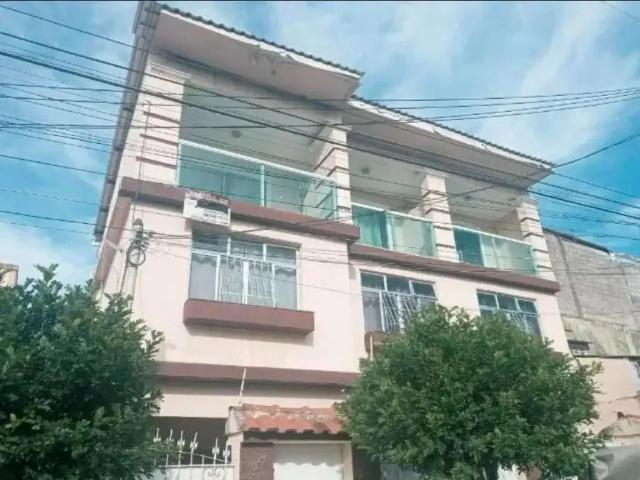 Casa / Sobrado para Venda em São Gonçalo/RJ Colubande 3 Quartos