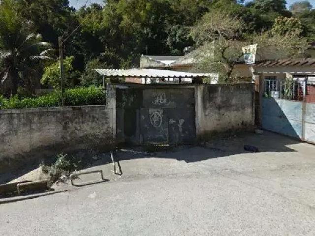 Casa / Sobrado para Venda em São Gonçalo/RJ Engenho Pequeno 2 Quartos