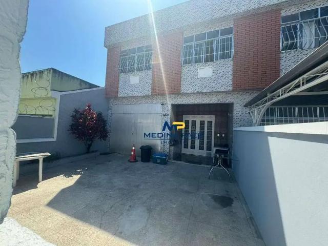Casa / Sobrado para Venda em São Gonçalo/RJ Jardim Catarina 4 Quartos