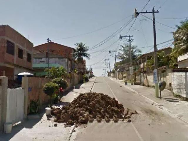 Casa / Sobrado para Venda em São Gonçalo/RJ Jardim Catarina 2 Quartos