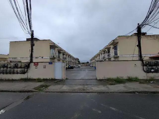 Casa / Sobrado para Venda em São Gonçalo/RJ Laranjal 2 Quartos