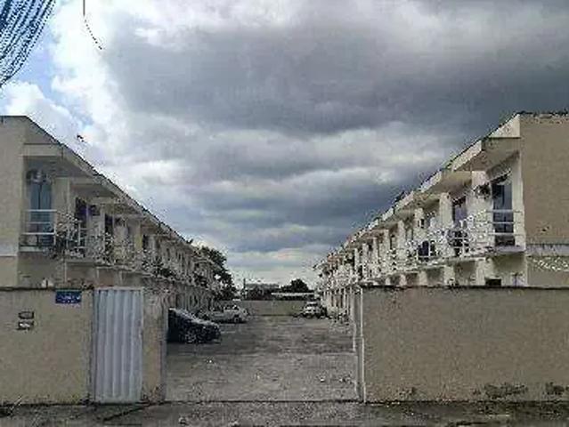 Casa / Sobrado para Venda em São Gonçalo/RJ Laranjal 2 Quartos