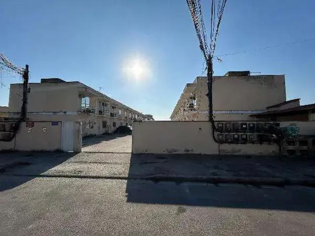 Casa / Sobrado para Venda em São Gonçalo/RJ Laranjal 2 Quartos