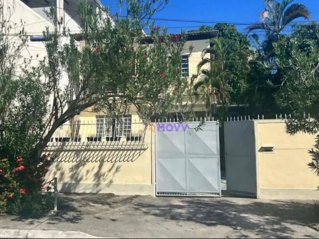 Casa / Sobrado para Venda em São Gonçalo/RJ Laranjal 3 Quartos
