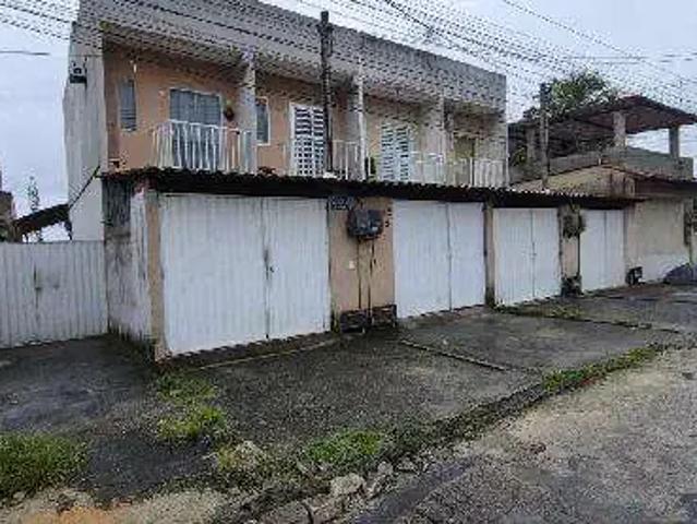 Casa / Sobrado para Venda em São Gonçalo/RJ Laranjal