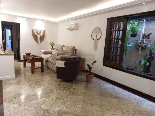 Casa / Sobrado para Venda em São Gonçalo/RJ Lindo Parque 3 Quartos