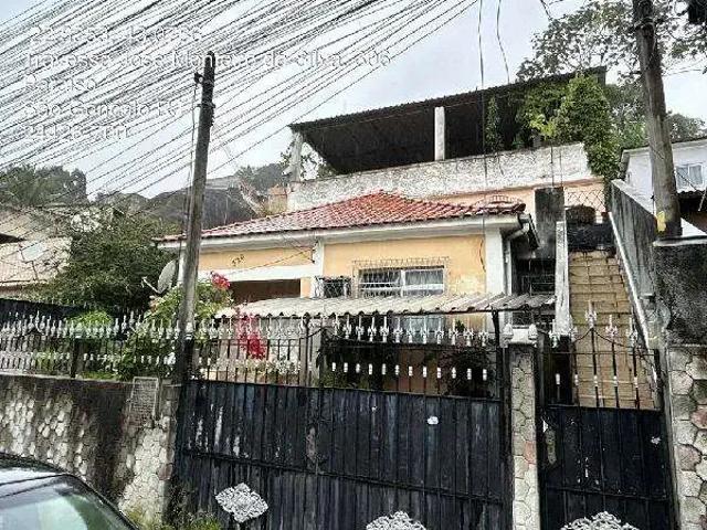 Casa / Sobrado para Venda em São Gonçalo/RJ Paraíso 3 Quartos