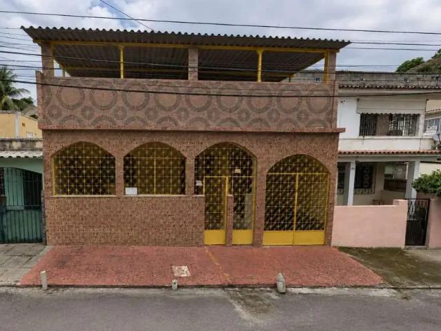 Casa / Sobrado para Venda em São Gonçalo/RJ Paraíso
