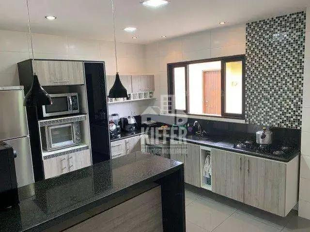 Casa / Sobrado para Venda em São Gonçalo/RJ Porto da Madama 3 Quartos