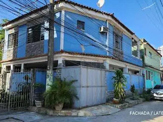 Casa / Sobrado para Venda em São Gonçalo/RJ Porto Velho 3 Quartos