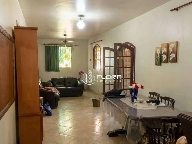 Casa / Sobrado para Venda em São Gonçalo/RJ Rio do Ouro 3 Quartos