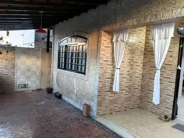 Casa / Sobrado para Venda em São Gonçalo/RJ Rocha 3 Quartos
