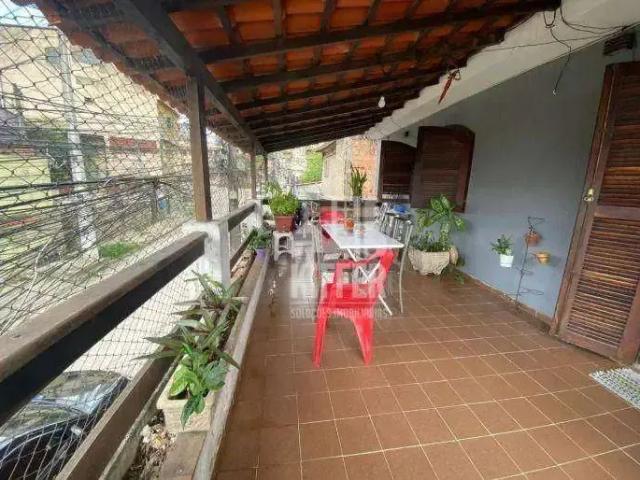 Casa / Sobrado para Venda em São Gonçalo/RJ Rocha 5 Quartos