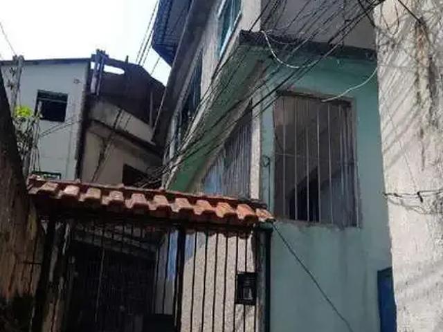 Casa / Sobrado para Venda em São Gonçalo/RJ Santa Catarina 2 Quartos