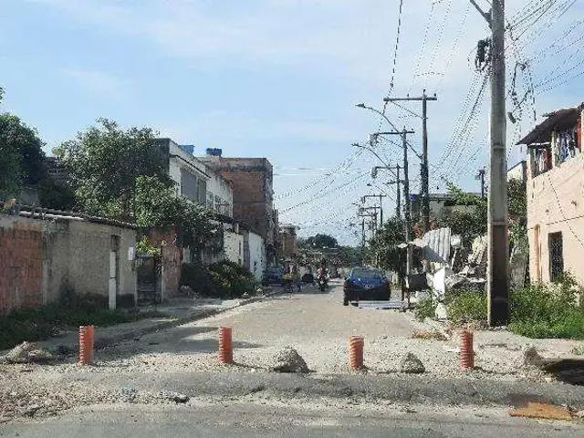 Casa / Sobrado para Venda em São Gonçalo/RJ Trindade 2 Quartos