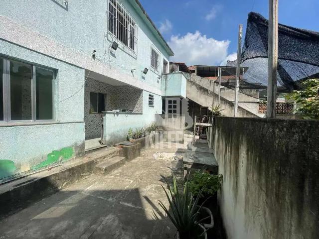 Casa / Sobrado para Venda em São Gonçalo/RJ Tribobó 3 Quartos