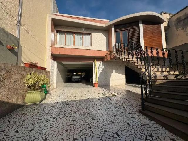 Casa / Sobrado para Venda em São Gonçalo/RJ Venda da Cruz 4 Quartos