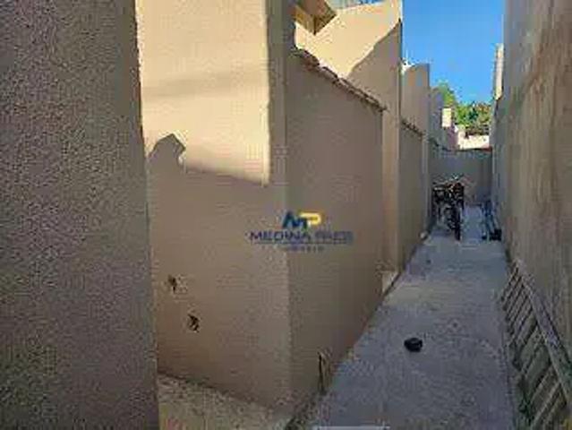 Casa / Sobrado para Venda em São Gonçalo/RJ Vista Alegre 1 Quartos