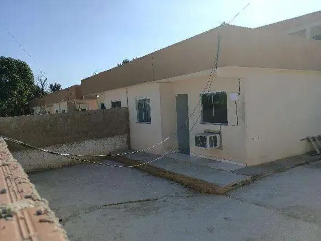 Casa / Sobrado para Venda em São Gonçalo/RJ Vista Alegre 2 Quartos