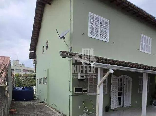 Casa / Sobrado para Venda em São Gonçalo/RJ Zé Garoto 5 Quartos