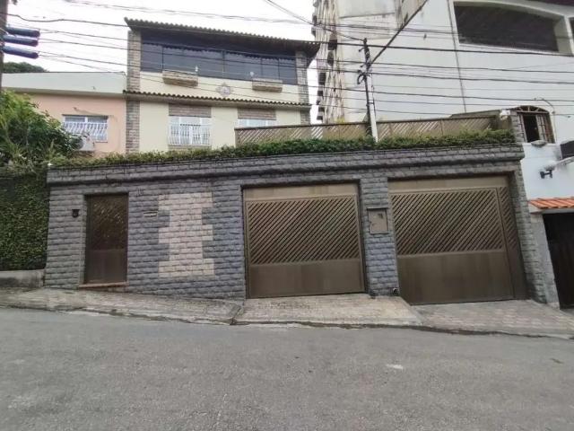 Casa / Sobrado para Venda em São Gonçalo/RJ Zé Garoto 6 Quartos