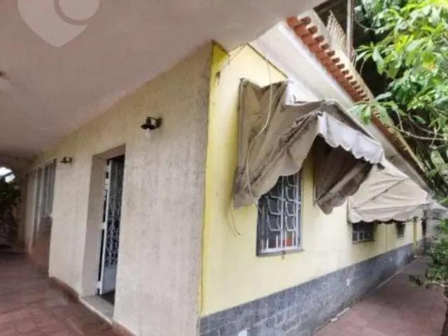 Casa / Sobrado para Venda em São Gonçalo/RJ Zé Garoto 3 Quartos